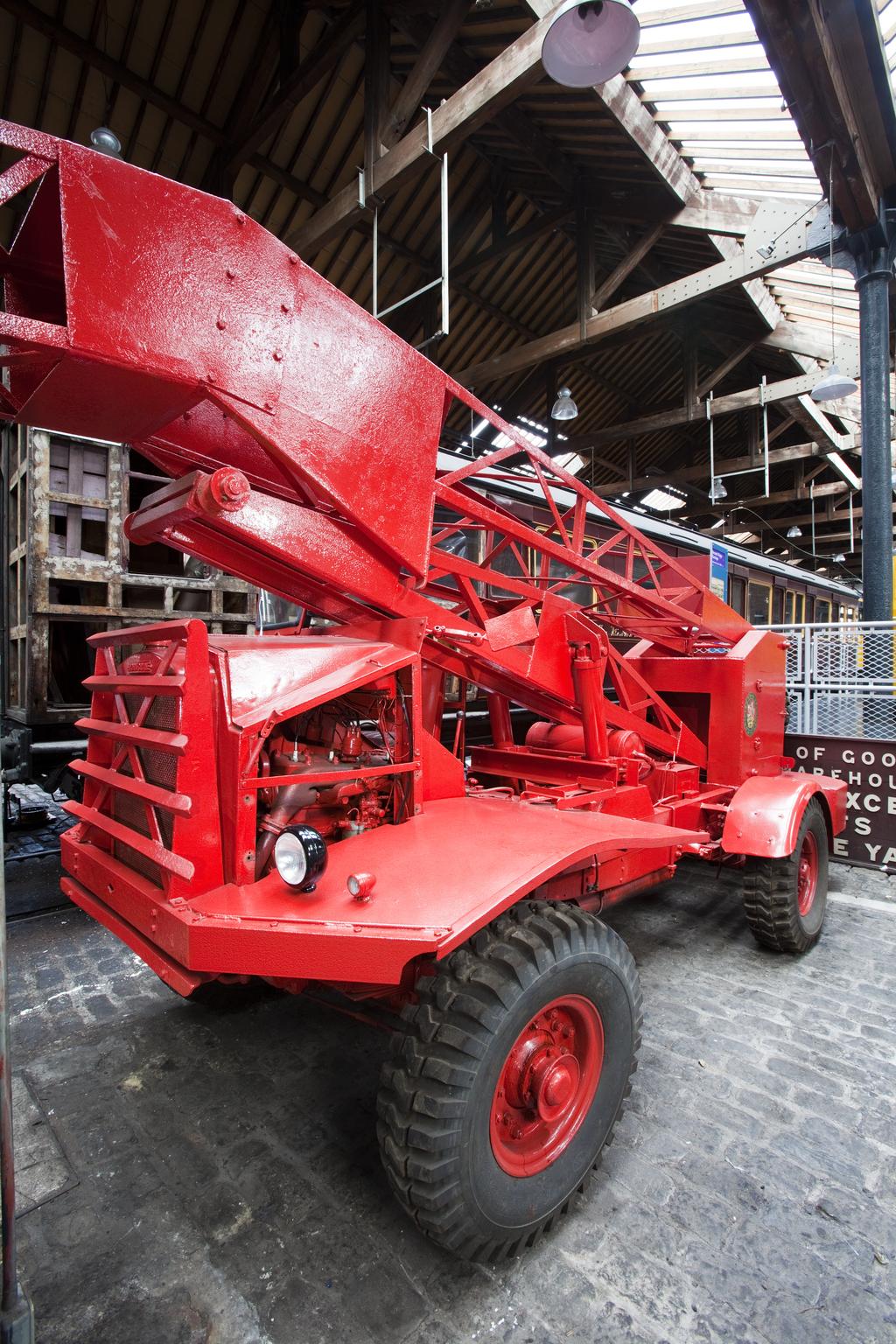 Mobile Hydraulic Crane, 'Taylor Hydracrane' | Science Museum Group ...