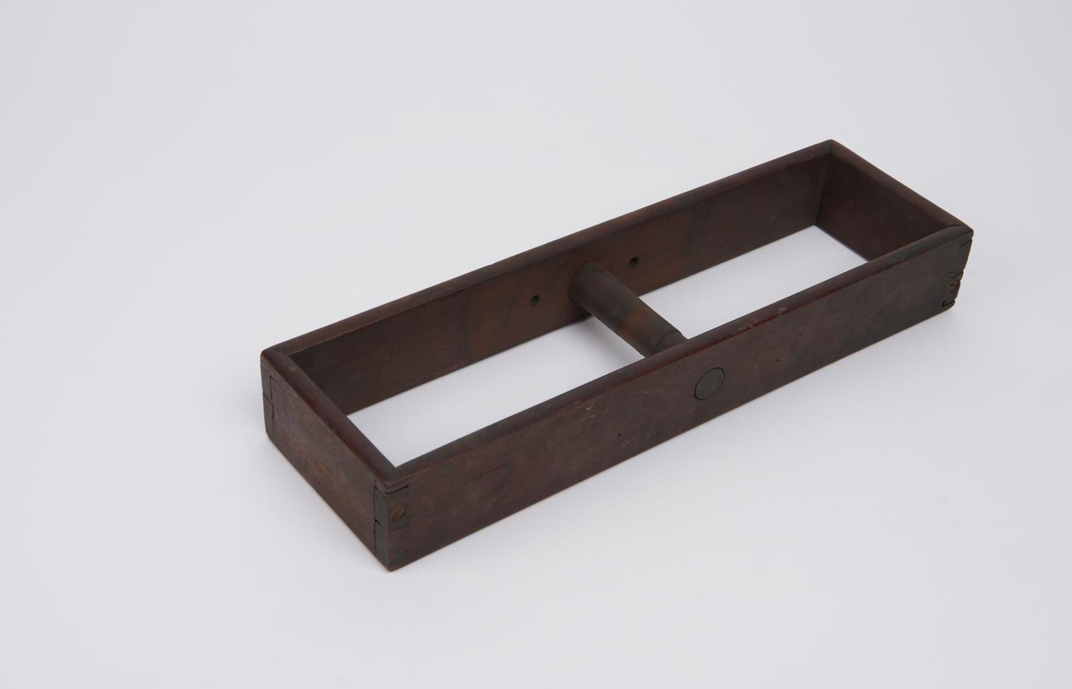 Model of a feathering paddle wheel with sector shaped revolving floats ...