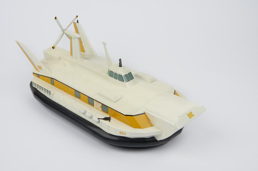 British Hovercraft 7 | Science Museum Group Collection