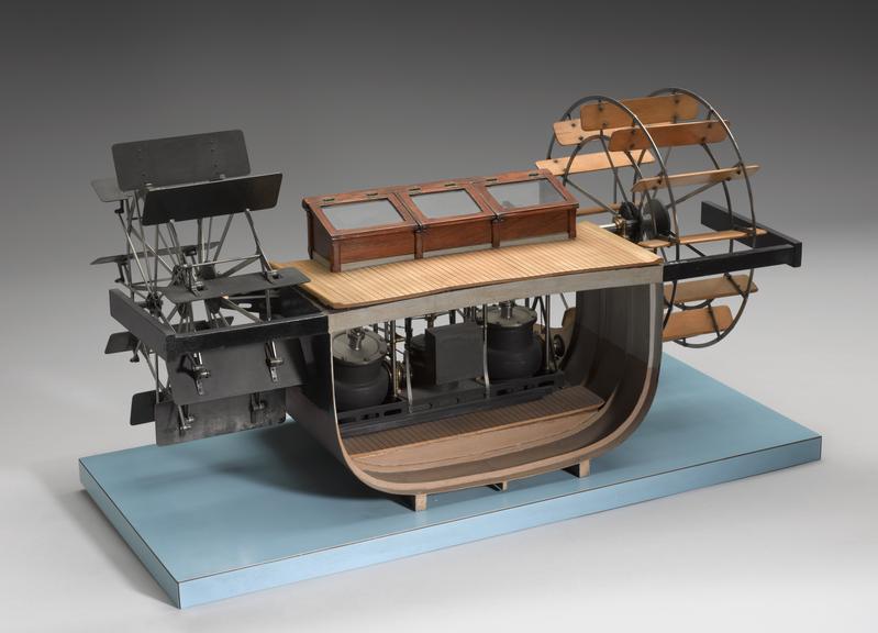 Model of oscillating paddle engines for Thames steamboat | Science ...