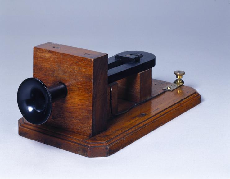 Early telephone by Alexander Graham Bell, 1877. | Science Museum Group ...