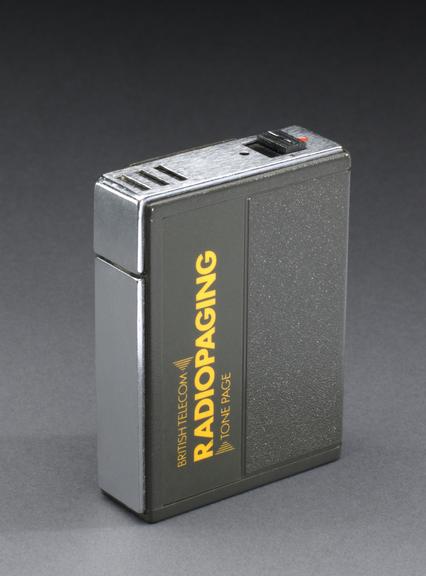 Motorola tone pager, 1980-1990 | Science Museum Group Collection