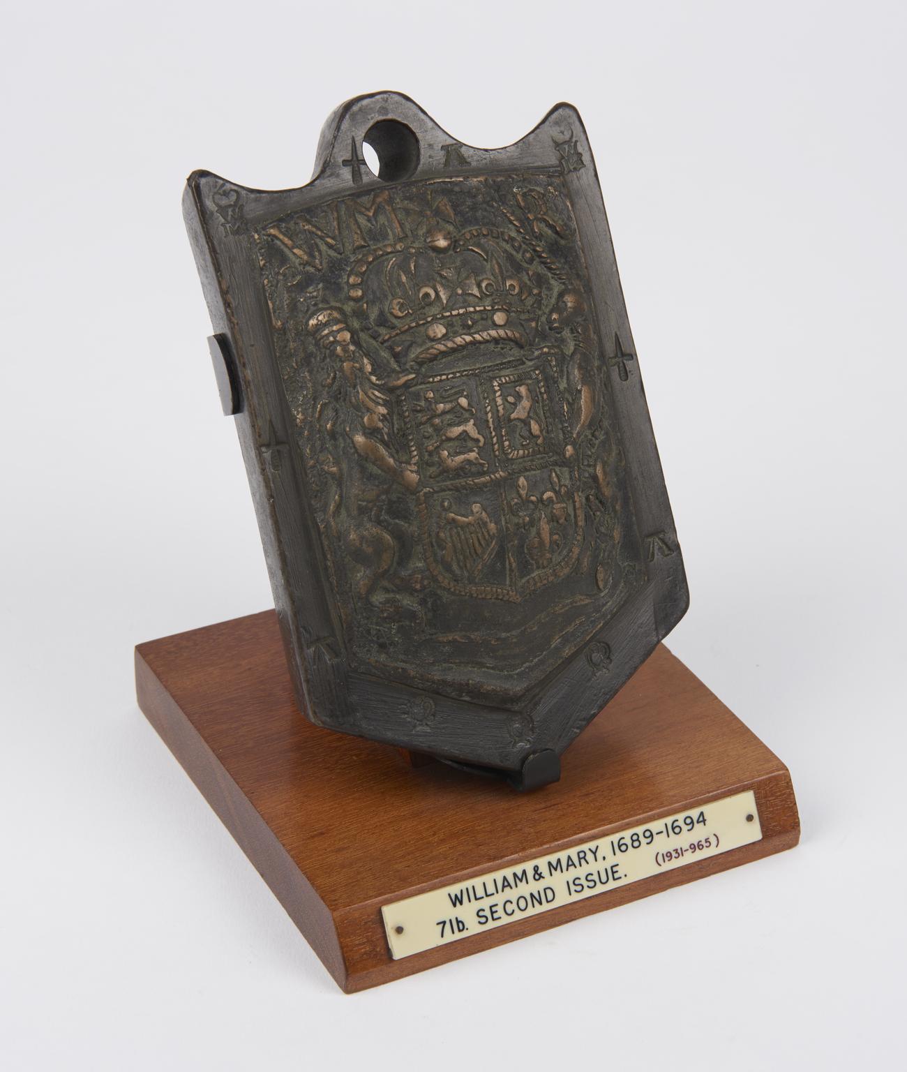William III & Mary Wool Weight, 7lb, bronze shield shaped | Science ...