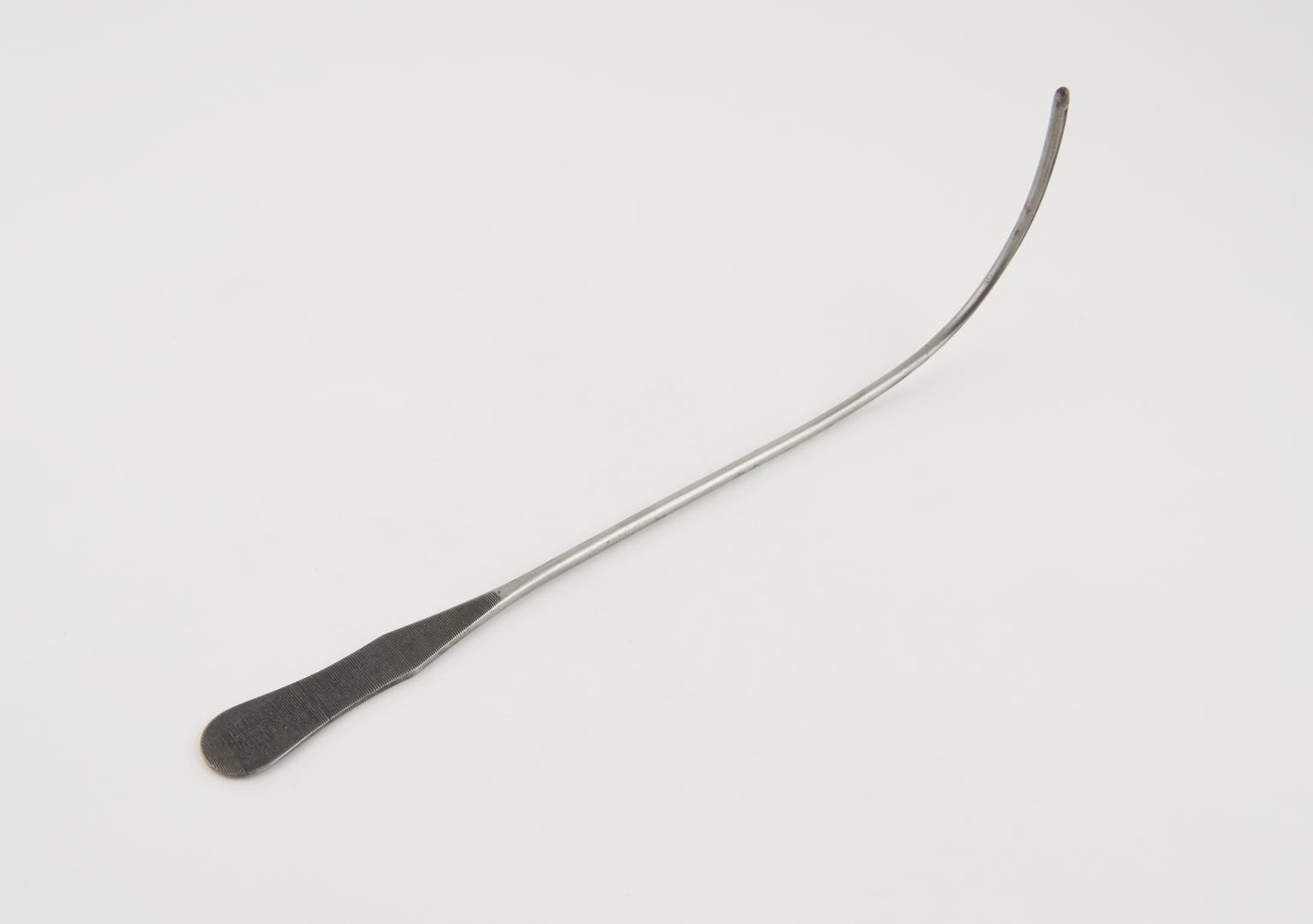 Curved lithotomy staff | Science Museum Group Collection