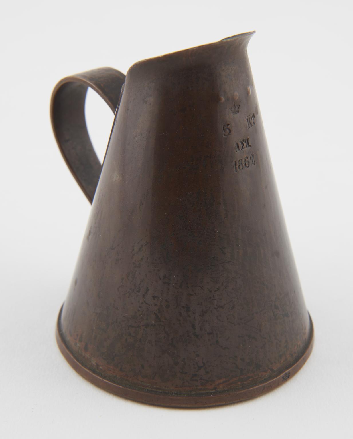 Collection of copper capacity measures | Science Museum Group Collection