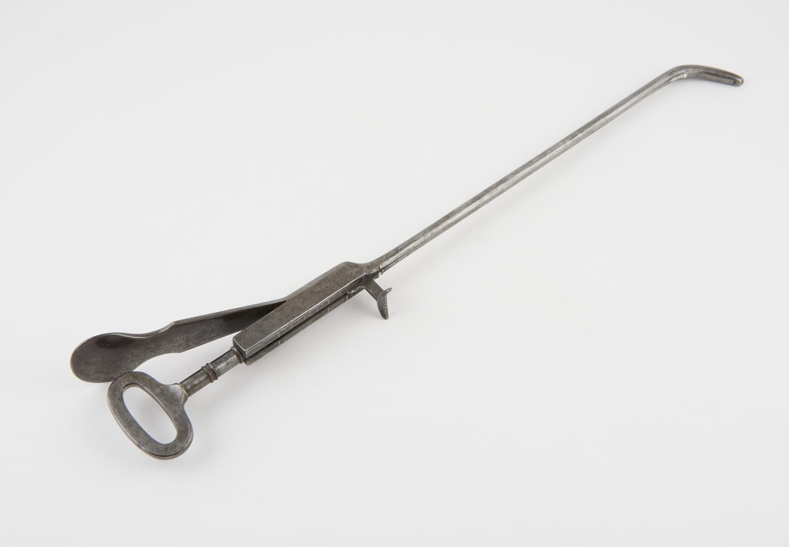 Brodie's lithotrite with fenestrated blade | Science Museum Group ...