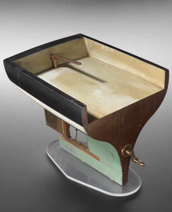 Hand-crank model | Science Museum Group Collection