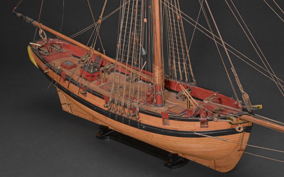 Rigged model of a late 18th century naval Revenue Cutter | Science ...