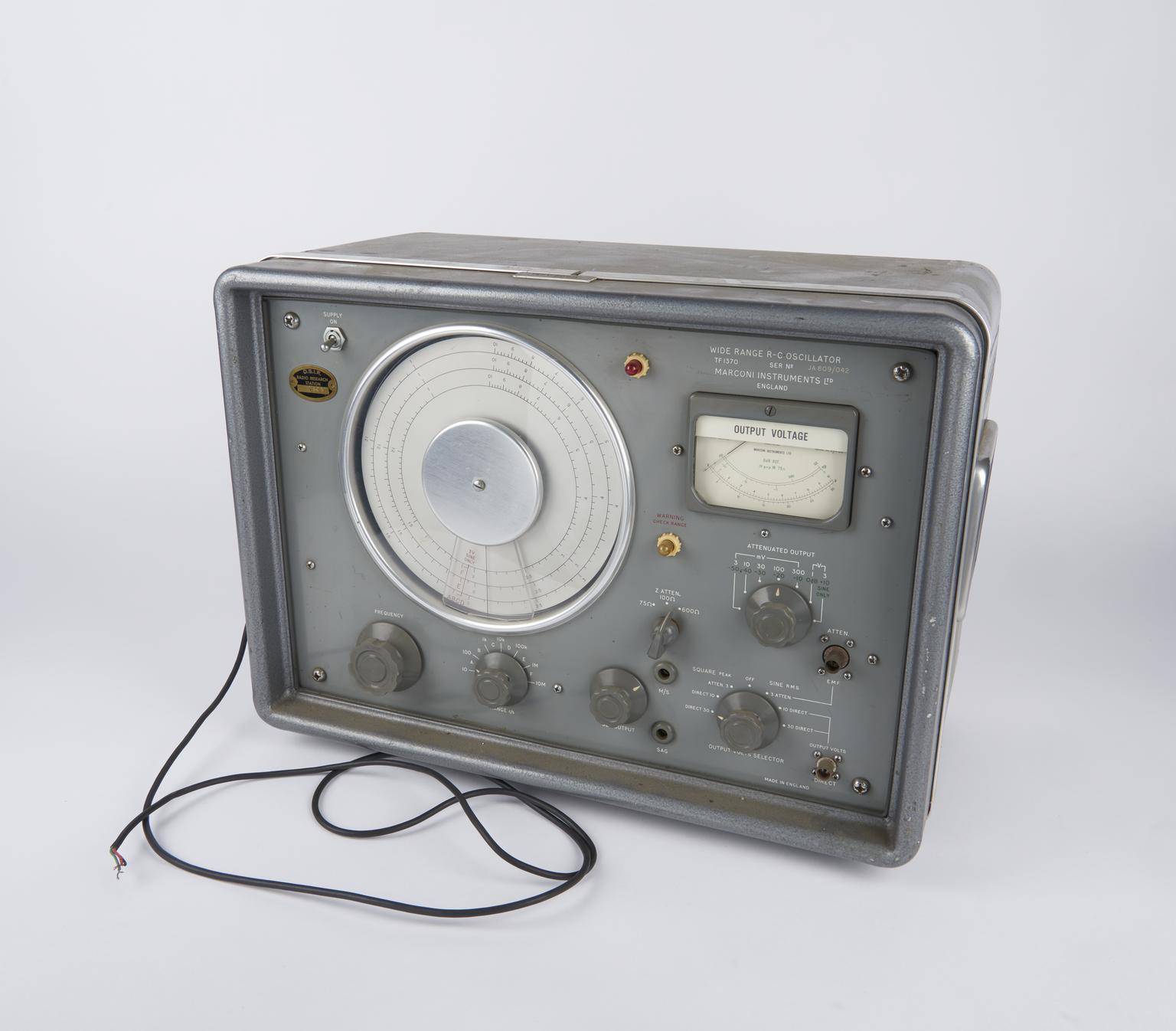 Wide range RC oscillator | Science Museum Group Collection