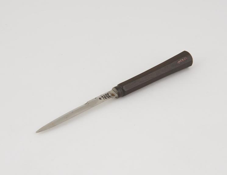 Amputation knife, or catlin, c.1800 | Science Museum Group Collection