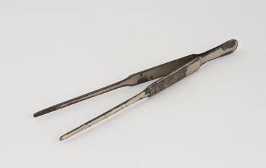 Spring-action forceps, steel, 1880-1920 | Science Museum Group Collection
