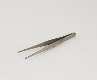 Spring-action forceps | Science Museum Group Collection