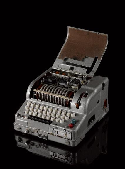 'Fialka' Cipher machine (10 rotor) with Cyrillic (Russian) characters ...