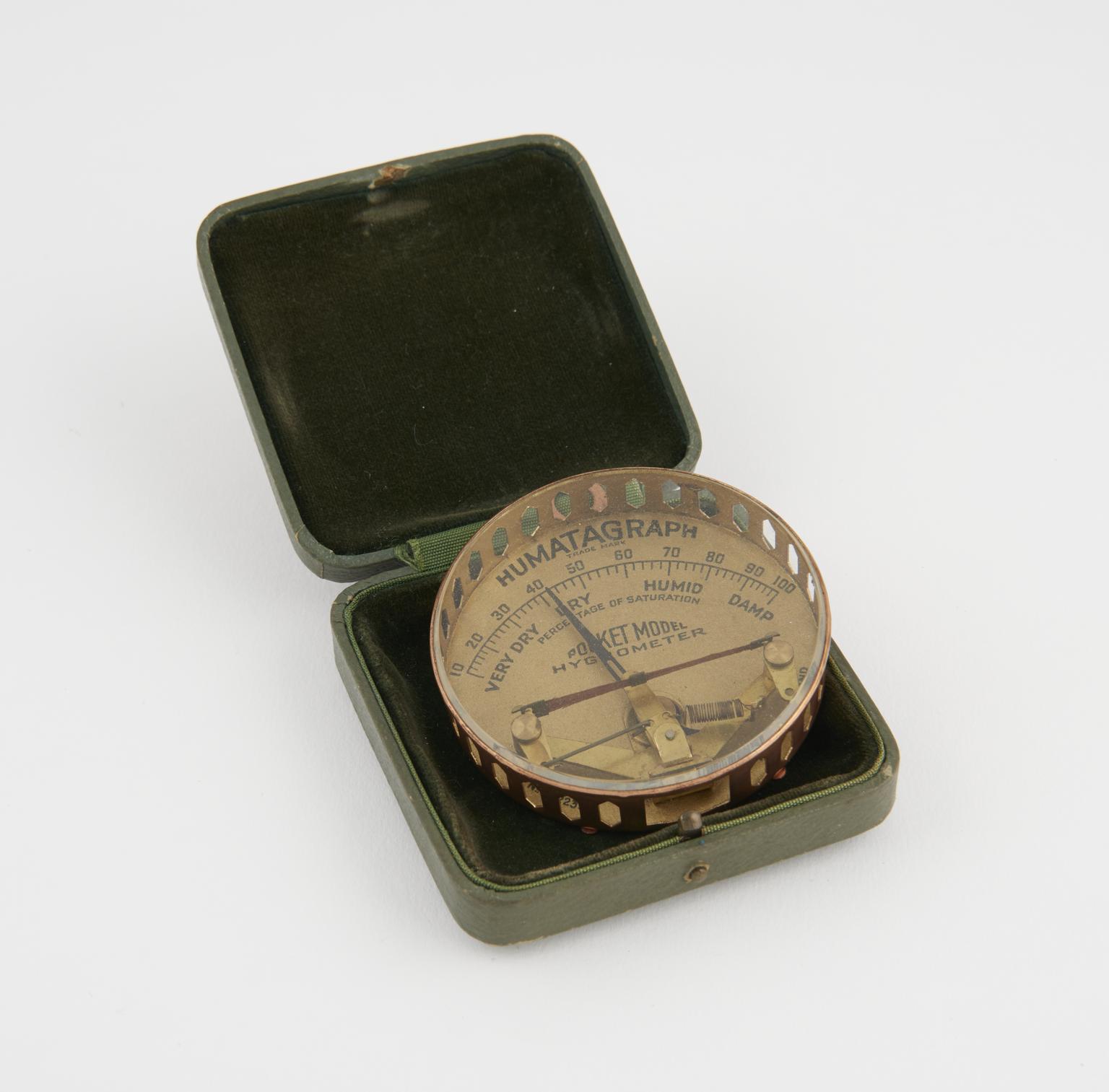 Pocket hygrometer "Humatagraph Model J" and case | Science Museum Group ...