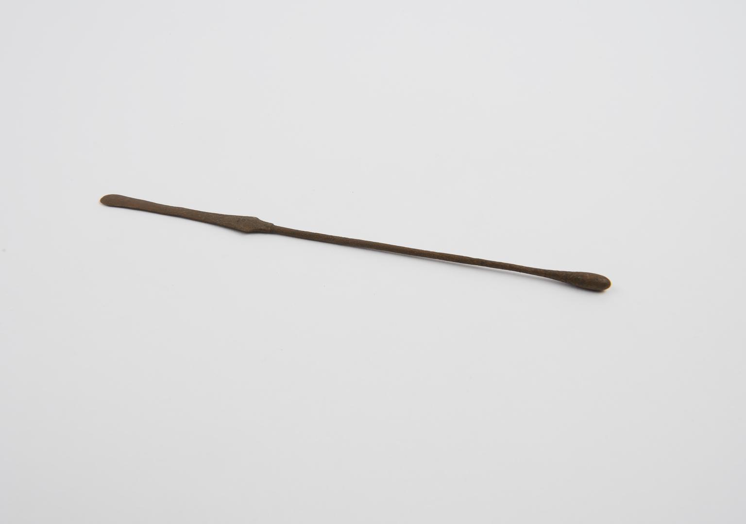 Combined spatula and olive-ended probe | Science Museum Group Collection