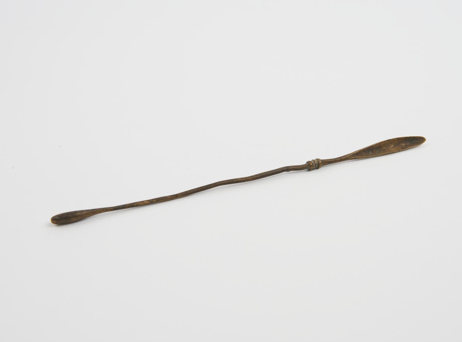 Spatula and olive-ended probe combined | Science Museum Group Collection
