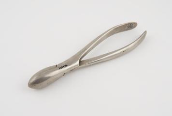 Forceps, steel, nickel plated | Science Museum Group Collection