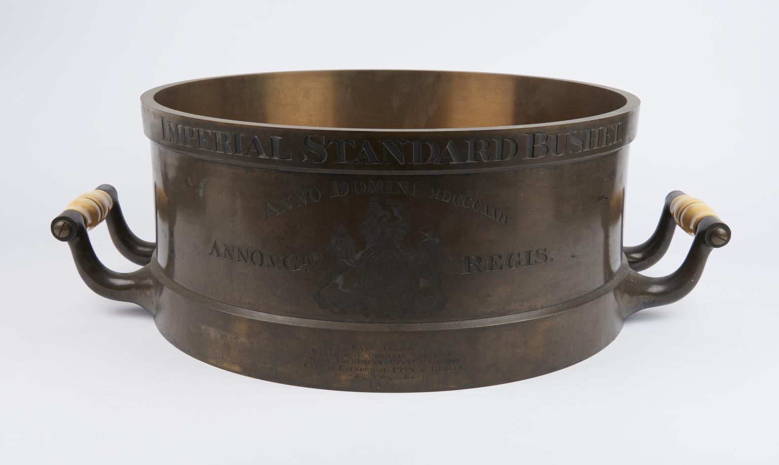 1 bushel measure | Science Museum Group Collection