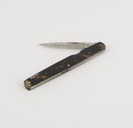 Scalple and knife | Science Museum Group Collection