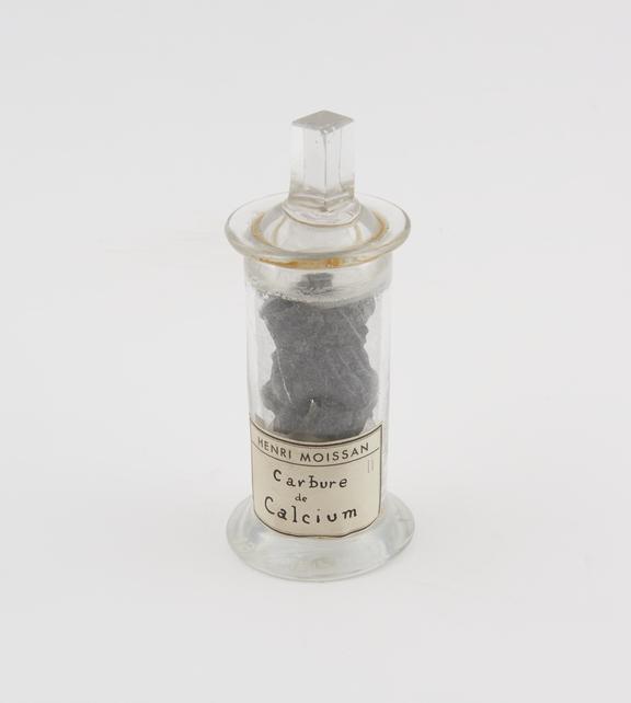 Carbure de calcium in a specimen jar with glass stopper | Science ...