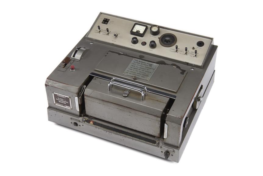 D-700 photographic facsimile receiver | Science Museum Group Collection
