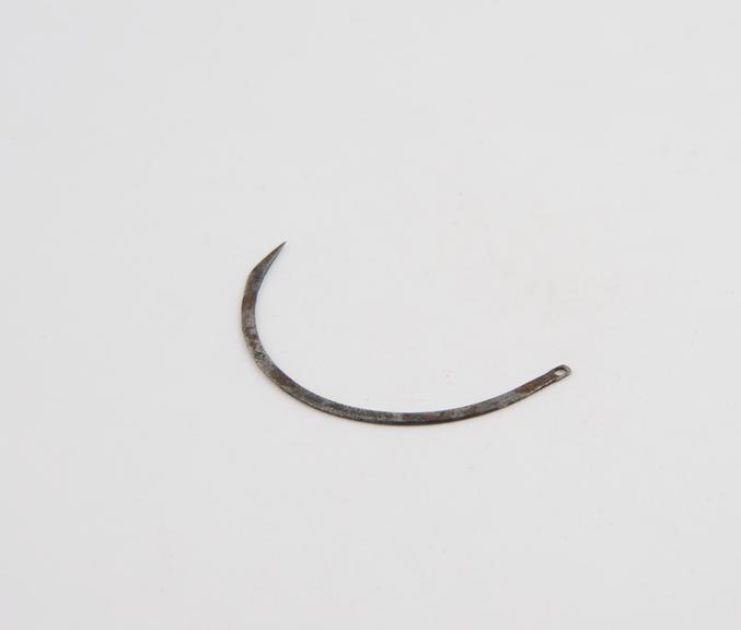 Curved suture needle, 1871-1950 | Science Museum Group Collection