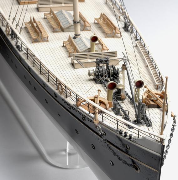 Model which represents the paddle steamers "Queen Victoria" and the ...