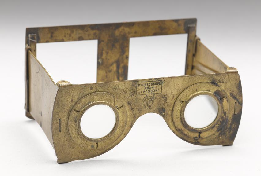 tin stereoviewer | Science Museum Group Collection
