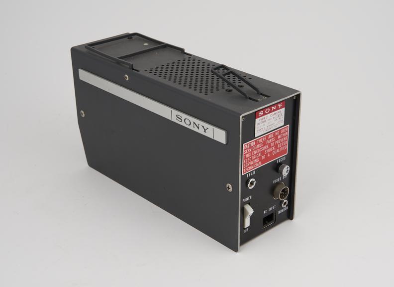 Sony 405-line video camera CVC 2000B | Science Museum Group Collection