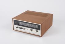 Armstrong tuner (lw, mw, vhf/fm stereo), type 523 | Science Museum ...