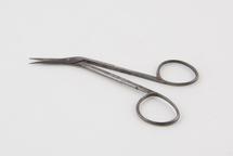Angled scissors with pointed blades | Science Museum Group Collection