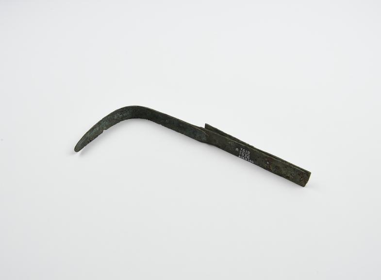 Strigil, bronze, Roman | Science Museum Group Collection