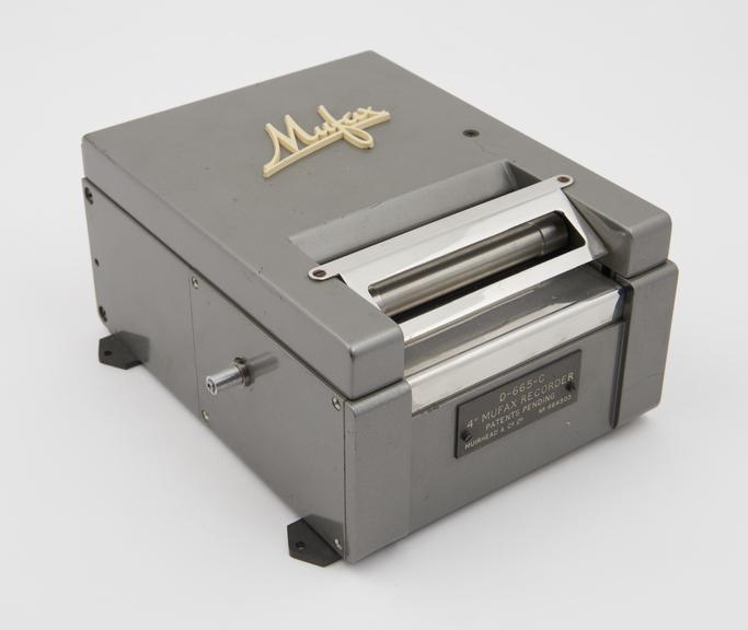 Mufax chart recorder D-665-C, and Mufax picture receiver D-611-Uf, 1969 ...