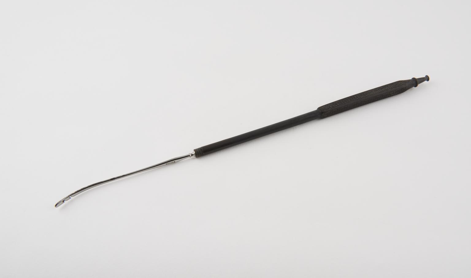 Smith's suture catcher | Science Museum Group Collection