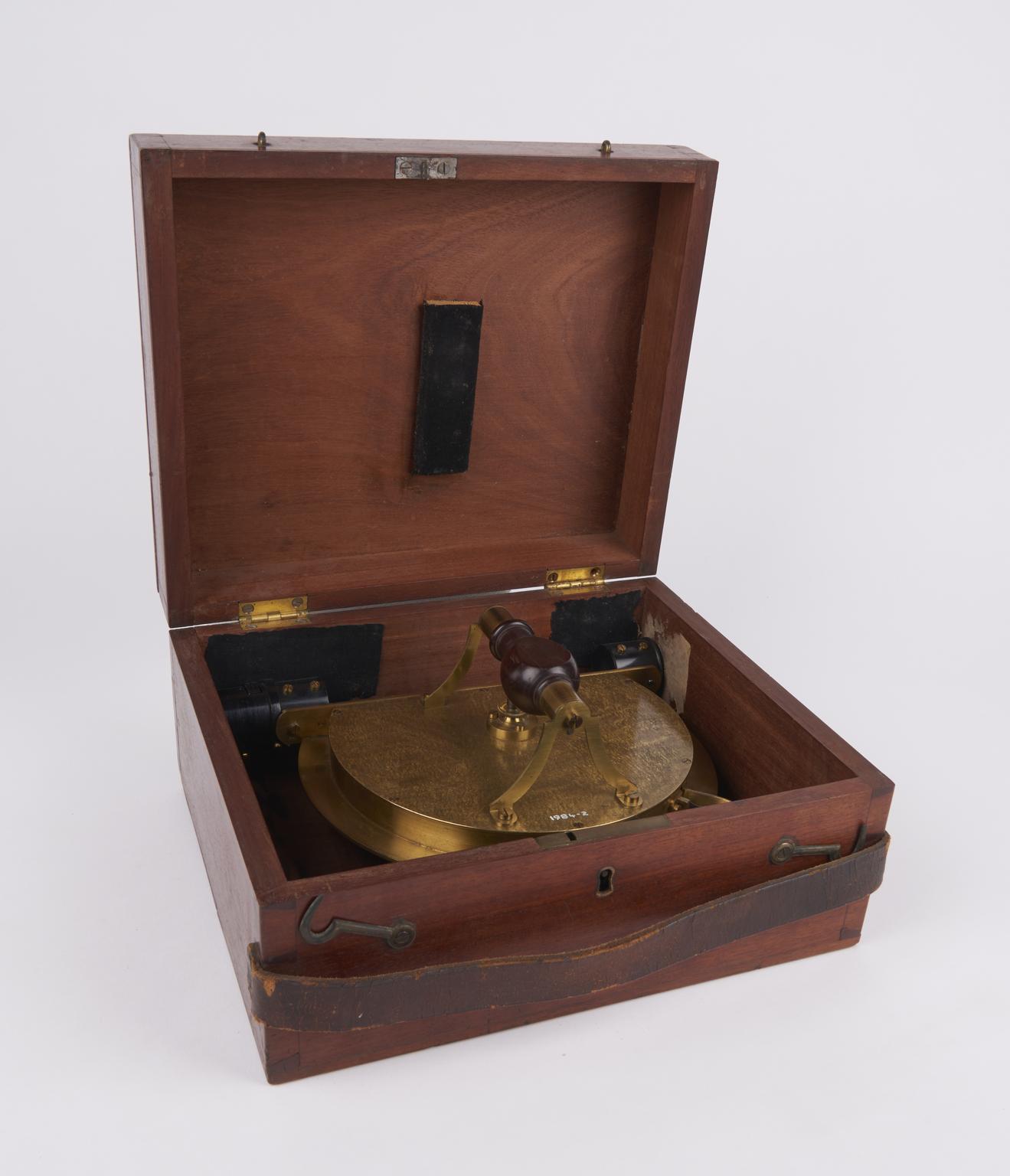 Surveying altimeter, American, 1854-1870 | Science Museum Group Collection