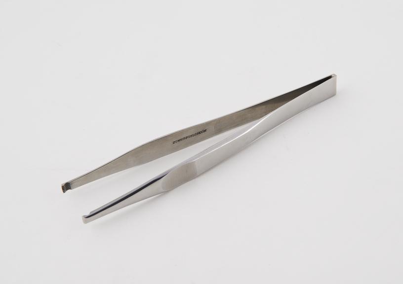 Michel suture clamping forceps | Science Museum Group Collection