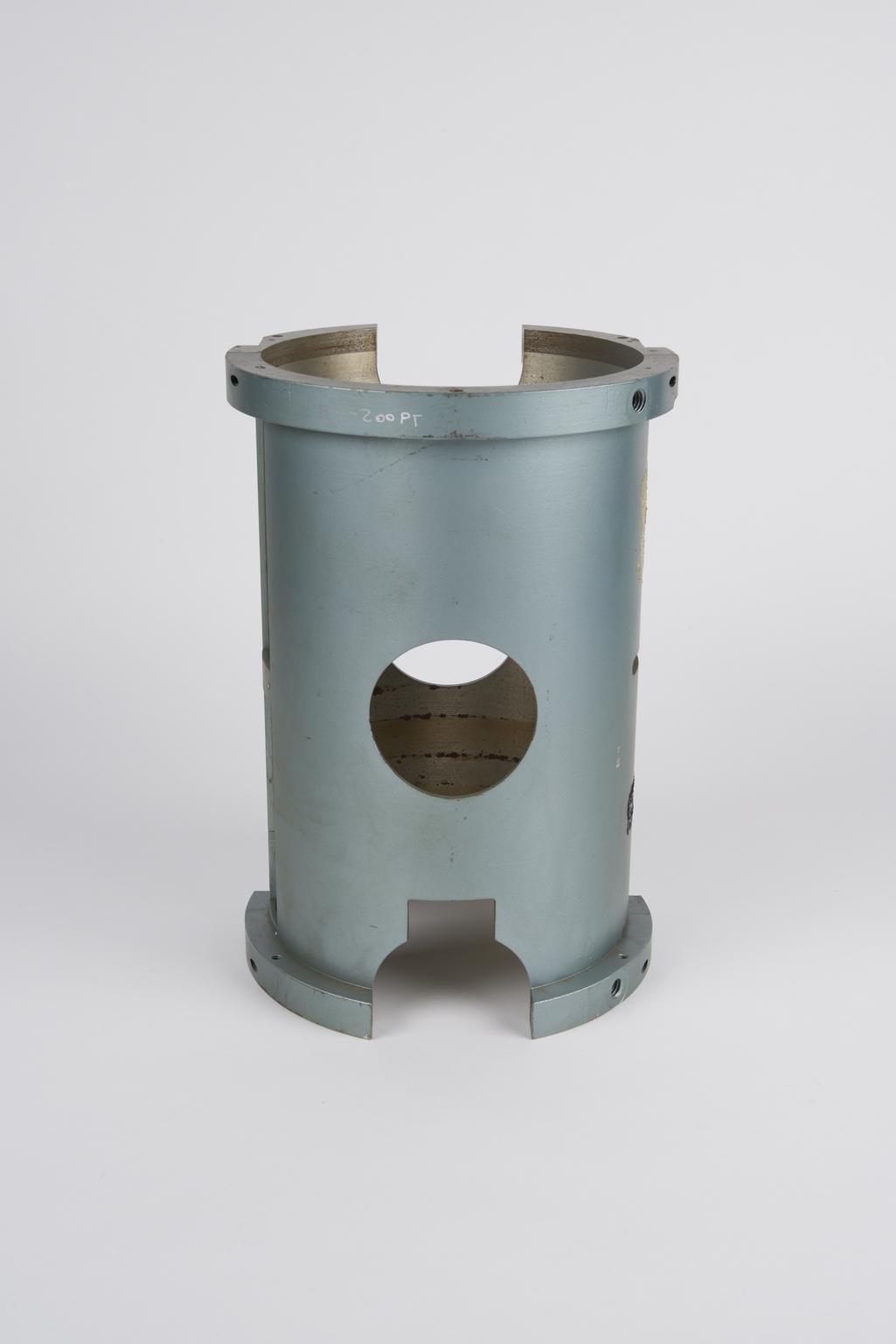 Travelling-wave tube, type TWC 527 and casing | Science Museum Group ...