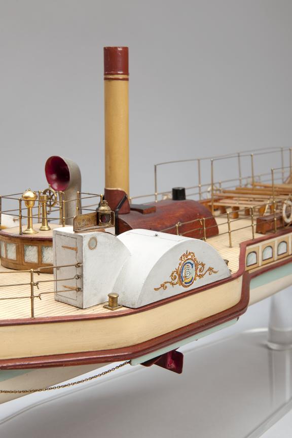 Model of steel paddle-wheel steamer for LCC Thames Service | Science ...