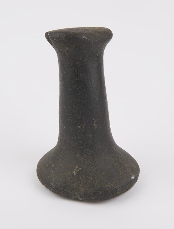 Black stone pounder, from Jones Island, 1501-1900 | Science Museum ...