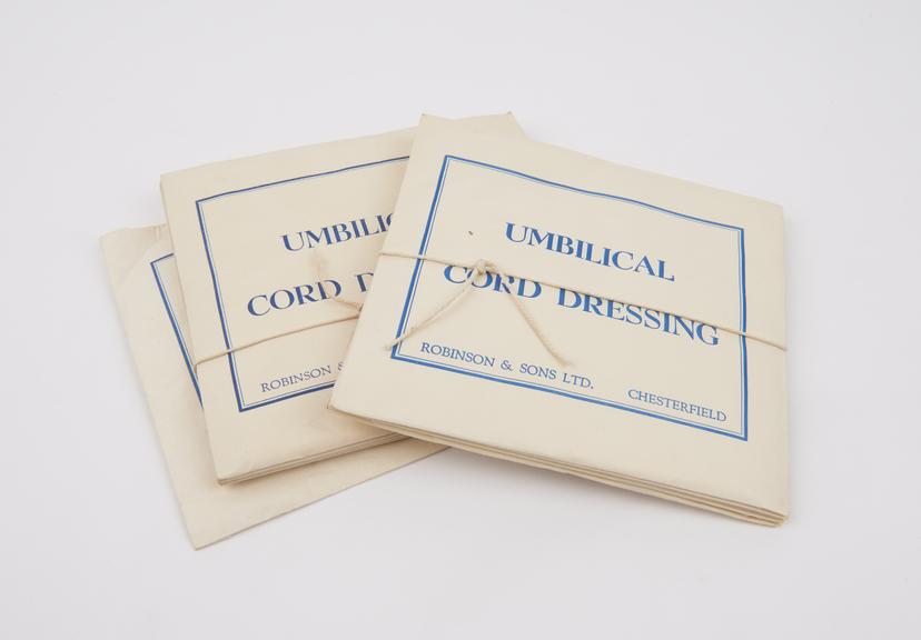 Packet of umbilical cord dressing | Science Museum Group Collection