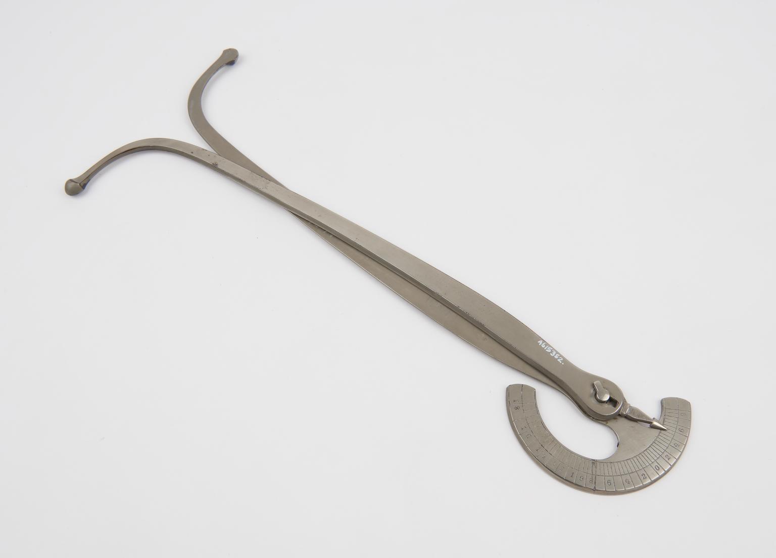 Collin's pelvimeter with curved detachable blades and semi-circular ...
