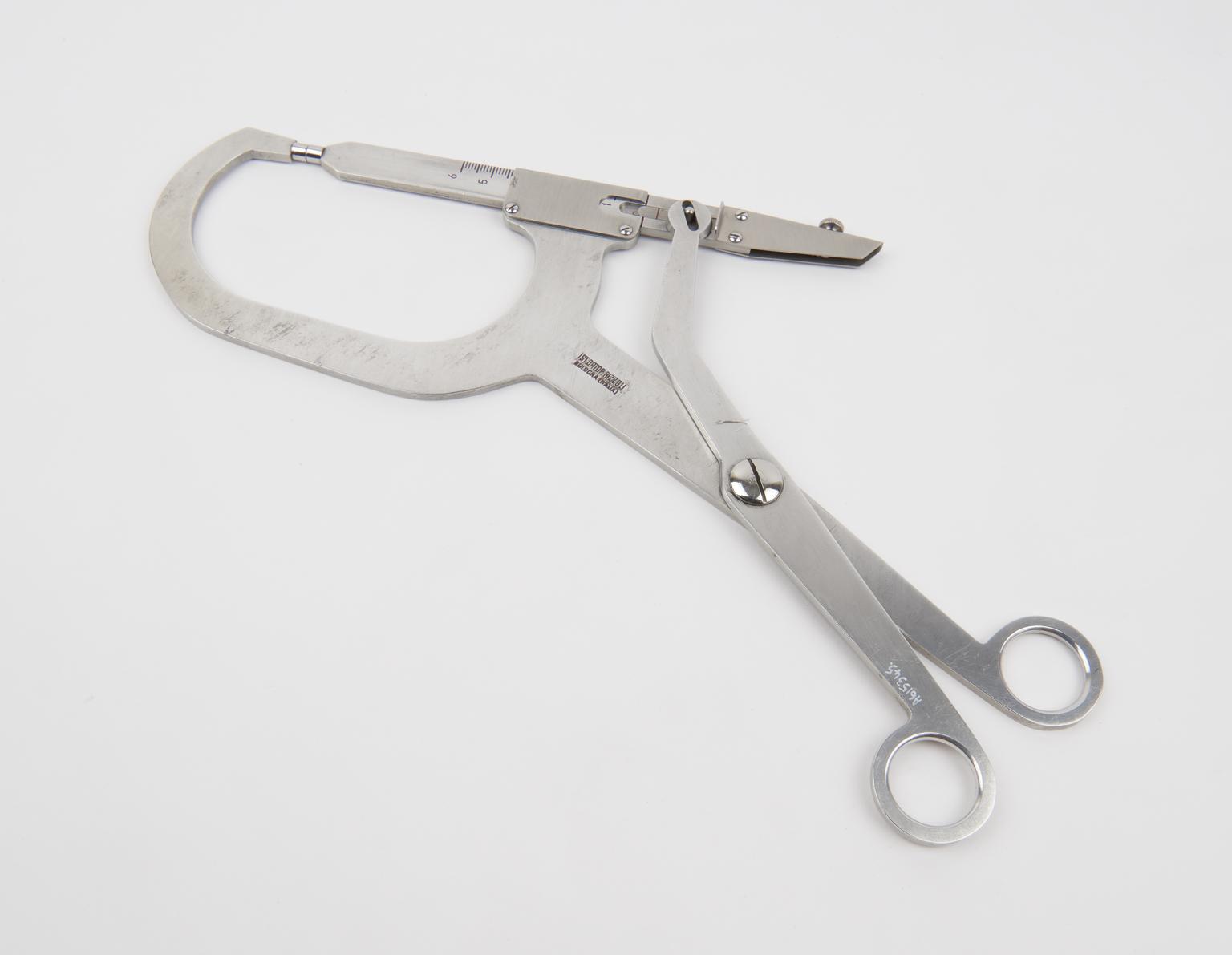 Pelvimeter, external measuring calliper, Italy, 1901-1960 | Science ...