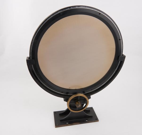 Ten-inch circular polaroid disc | Science Museum Group Collection