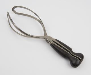 Collins obstetrical forceps | Science Museum Group Collection
