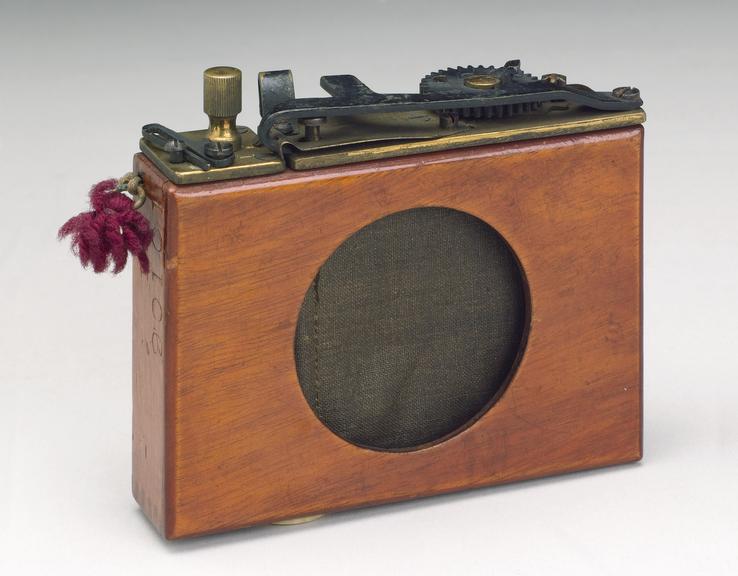 Roller Blind Shutter for Camera | Science Museum Group Collection
