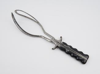 Axis traction obstetrical forceps | Science Museum Group Collection