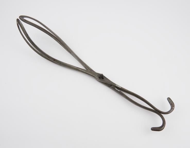 Levret obstetrical forceps | Science Museum Group Collection