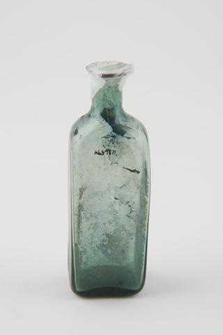 Green rectangular glass bottle | Science Museum Group Collection