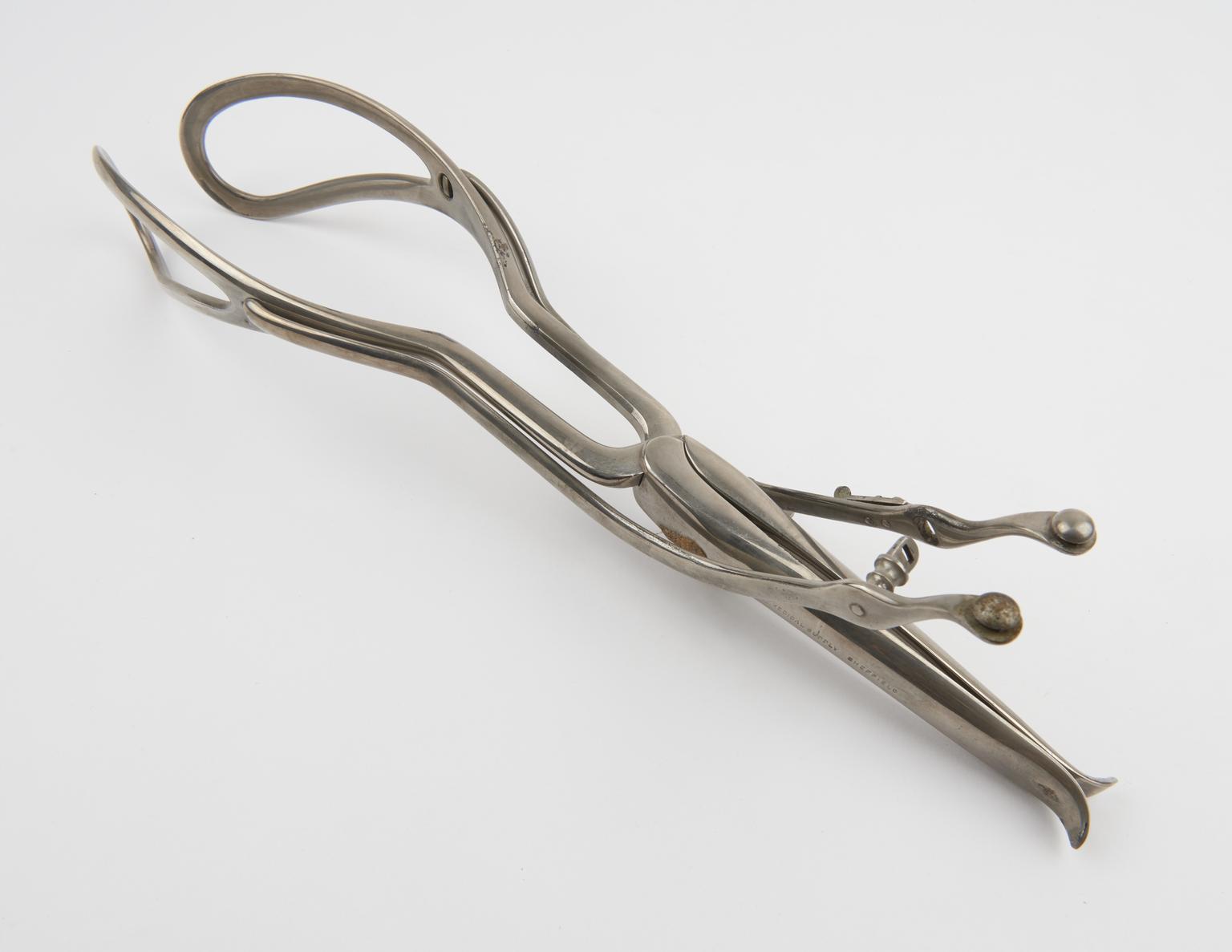 Axis traction obstetrical forceps | Science Museum Group Collection