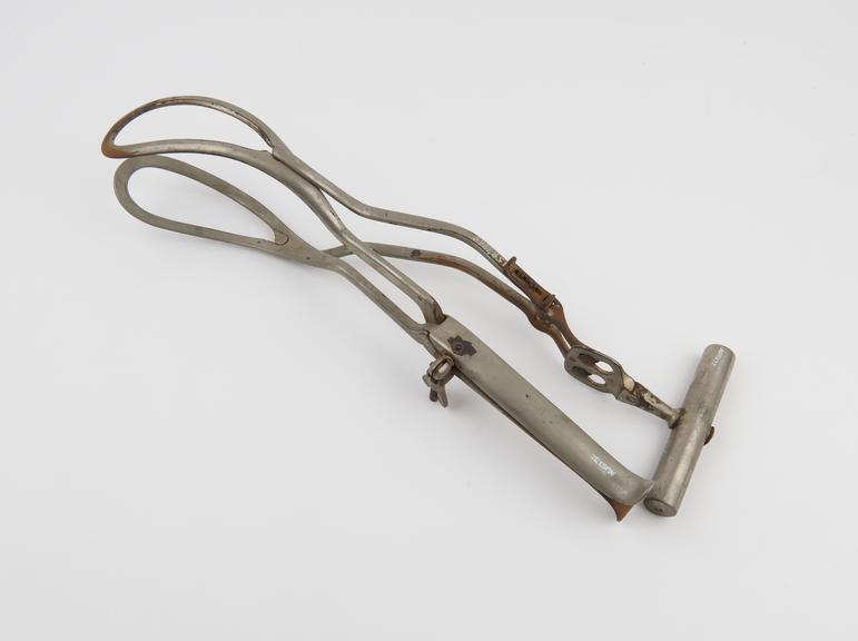 Axis traction obstetrical forceps | Science Museum Group Collection